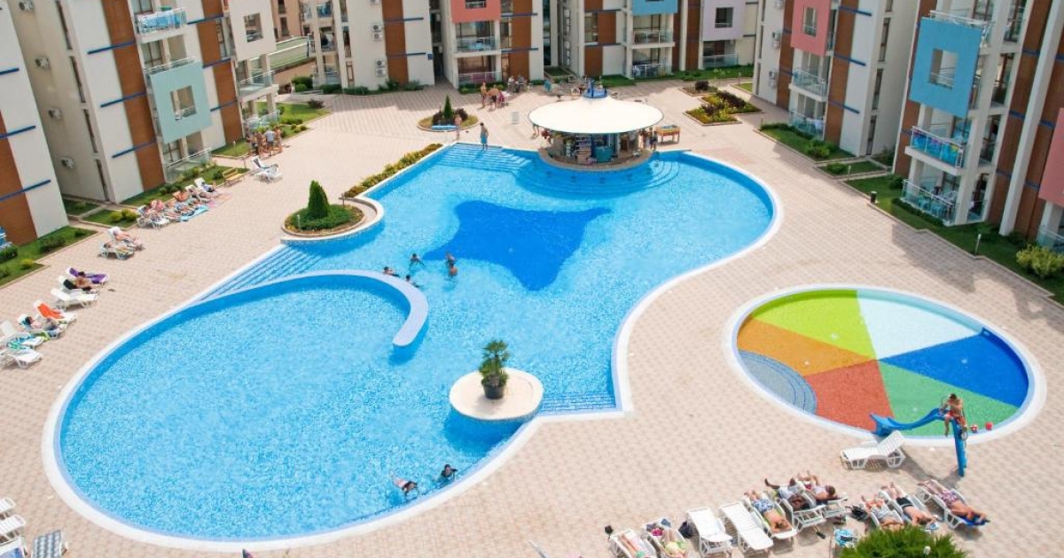 №12548, Apartment in a large complex with an excellent location 69 m² ...